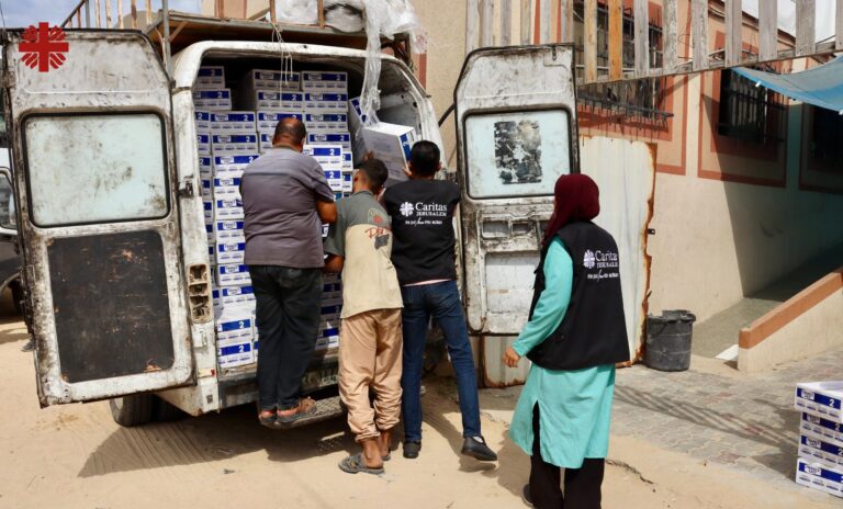 Caritas Jerusalem Delivers 10,000 Cans of Infant Formula to Gaza ...