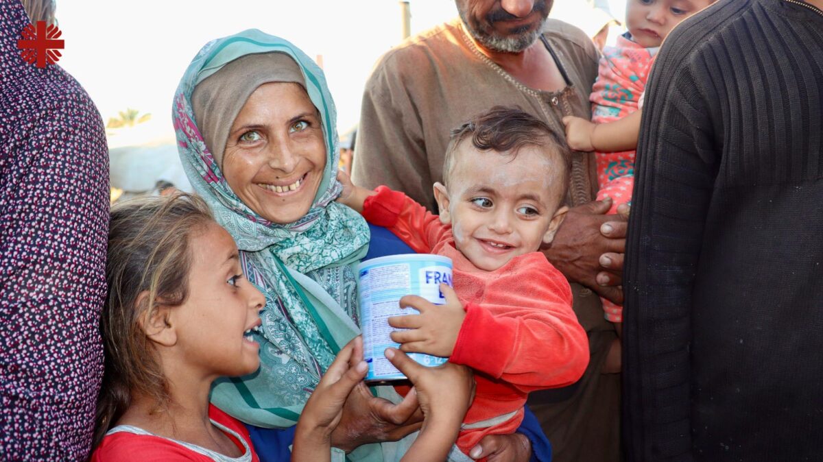 Caritas Jerusalem Delivers 10,000 Cans of Infant Formula to Gaza ...